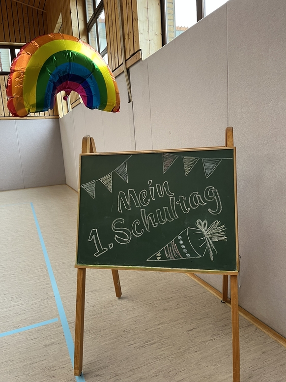 Herzlich Willkommen - schön, dass ihr da seid! - Schule unterm Regenbogen